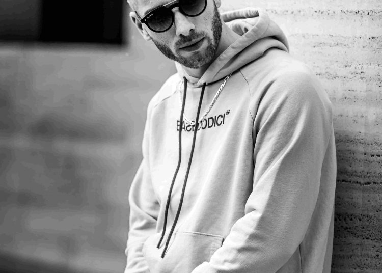 "Lazzaro" è il nuovo singolo di Layz - TalkyMedia